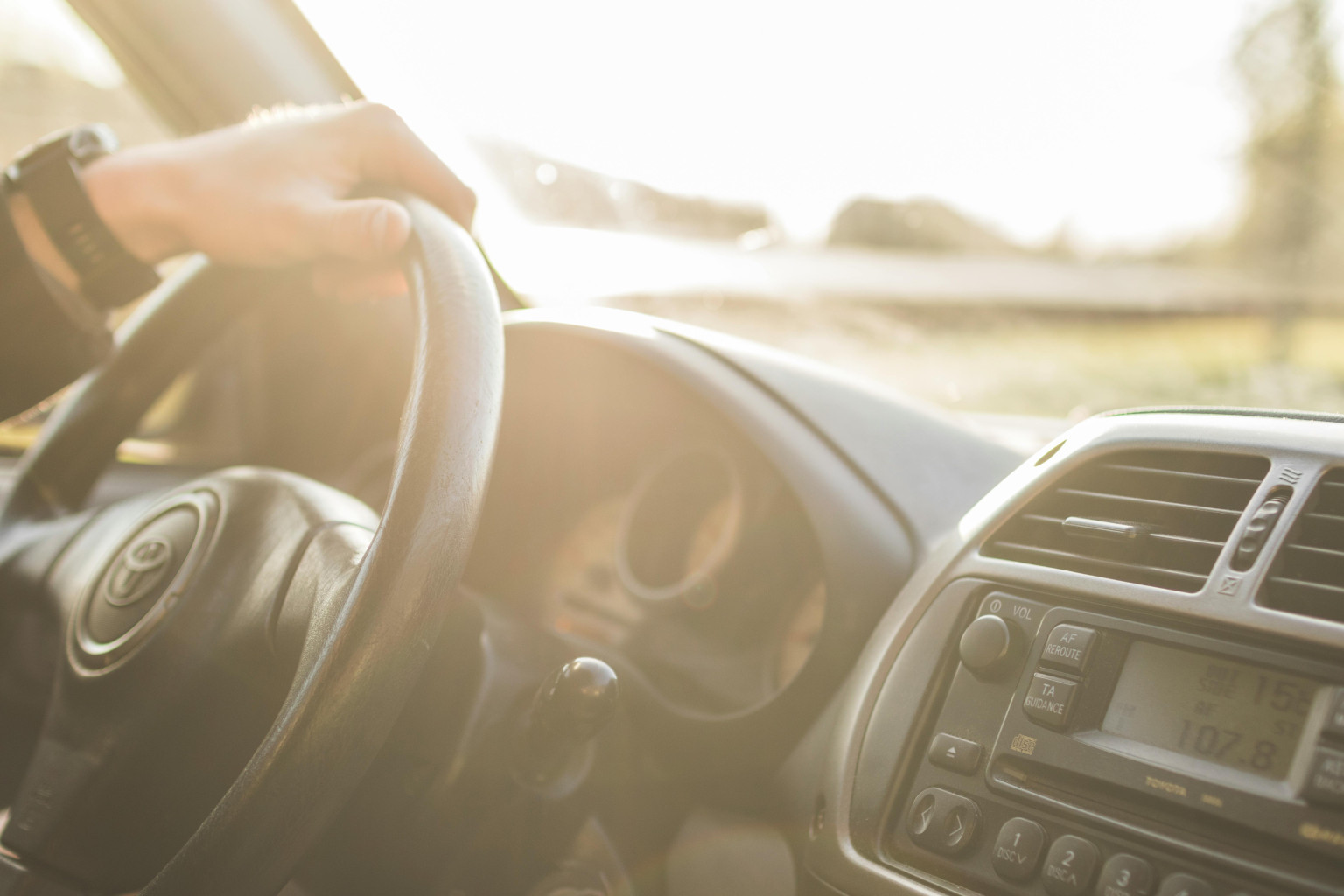 10 Signs You’re Living Life On Autopilot—And 10 Ways To Stop It